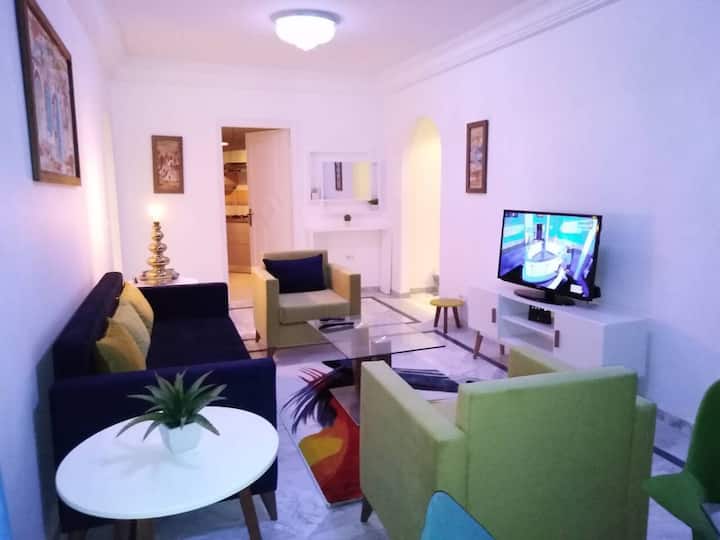Apparemment 2 Au Lac 1 Côté Hôtel L Acropole. - Tunis