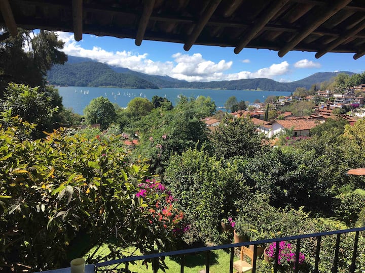 Casa Vista Al Lago - Valle de Bravo