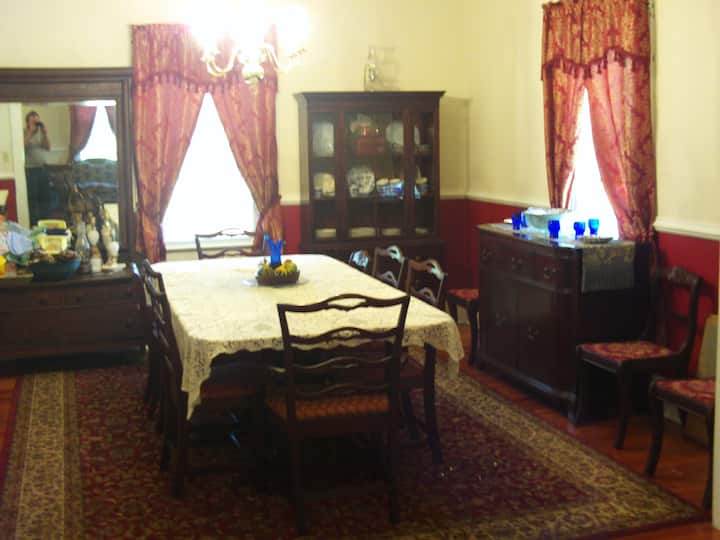 The Chesapeake Suite At The Chandler House B & B - South Boston, VA