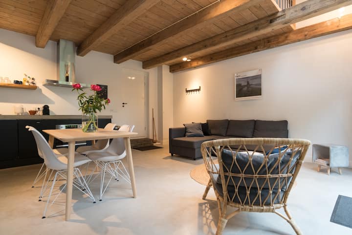 2. Fee Parking | Discounts | Near Ams | Nature - Amsterdam