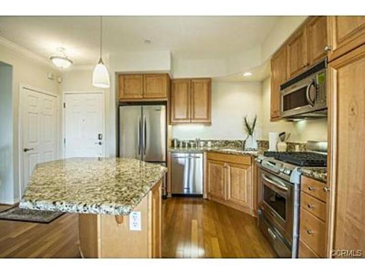 Furn Apt In Lux Secure 55+ Bldg One Month Min Stay - Torrance, CA