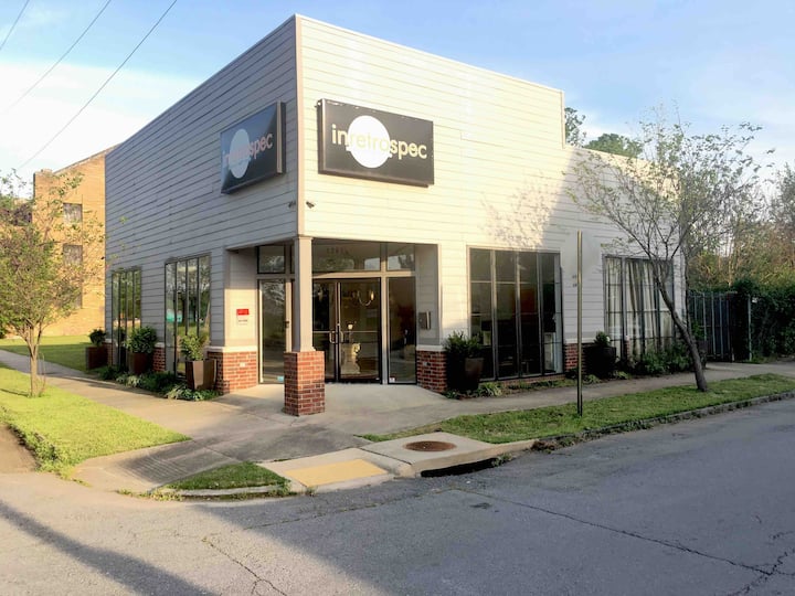Popups, Meetings & Gatherings No Shower Or Bed - Little Rock, AR