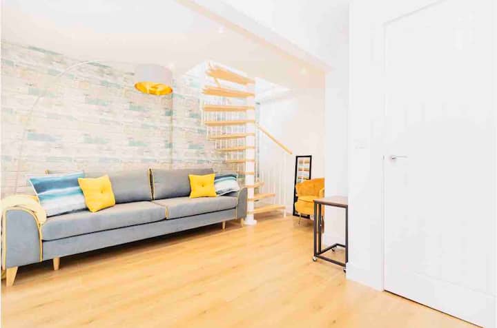 Sleeps Lymington Lock Off - Lymington