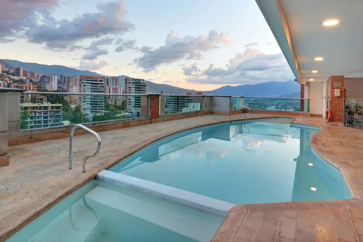 Poblado/ Blux Apartment/gym Rooftop Pool Views - Medellín, Colombia