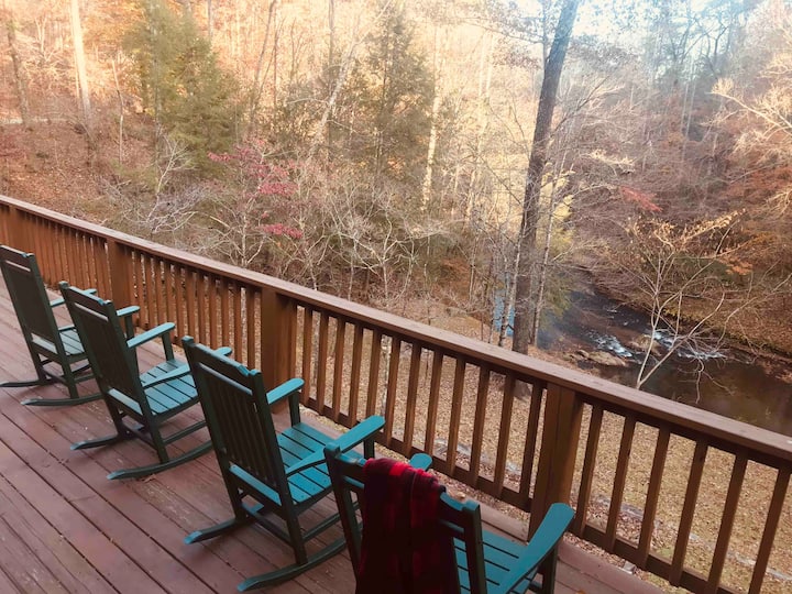 Riverfront Cabin In Horse Country - North Carolina
