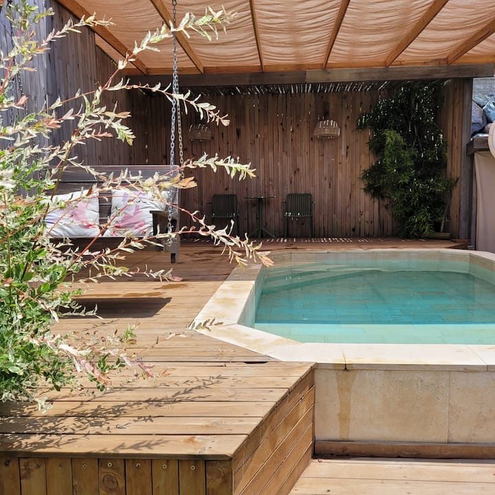 거제도 동화속 오두막같은 가풀막 (노천탕) - Geoje-si