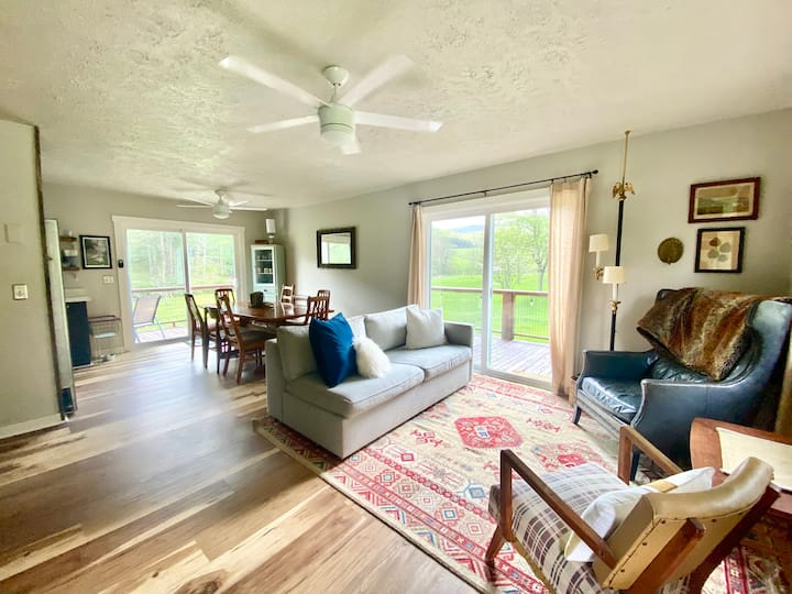 Cozy Cottage - Fisherman's Dream! - Valle Crucis, NC