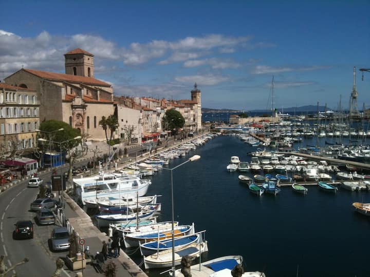 Vue Sur Le Port Et Sur La Mer ! - La Ciotat