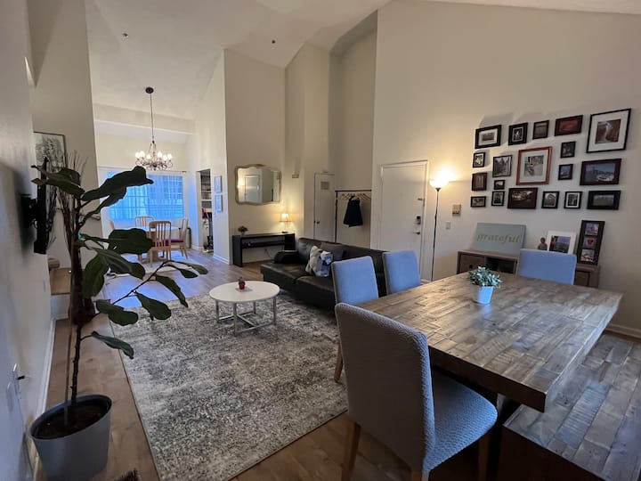 Gated 2bd/2ba Condo Centrally Located - Sierra Madre, CA