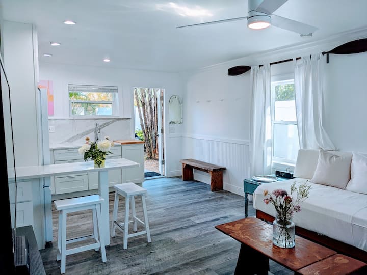 Beach Bungalow - St. Pete Beach, FL