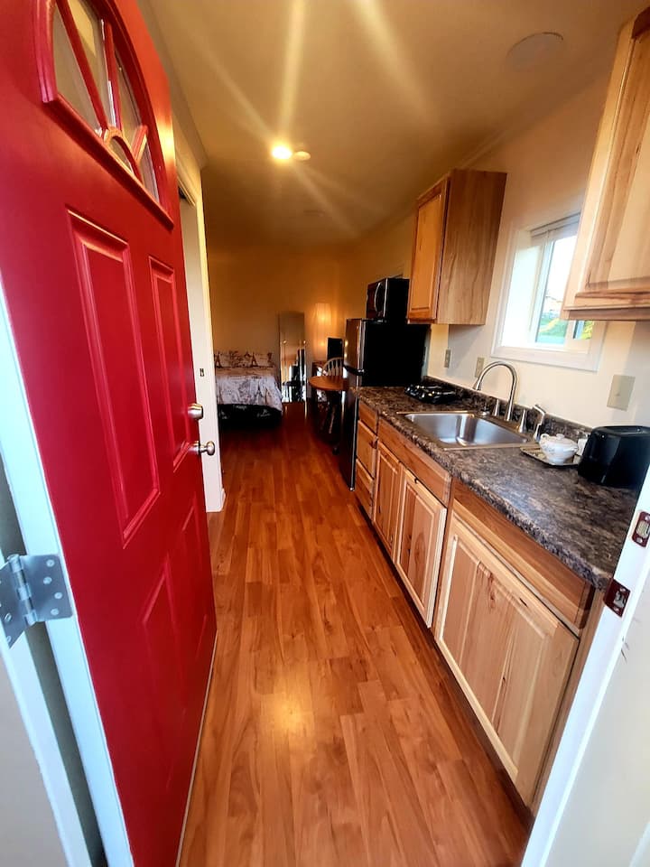 All Private - Driveway Backyard Entrance Bathroom - Medford, OR