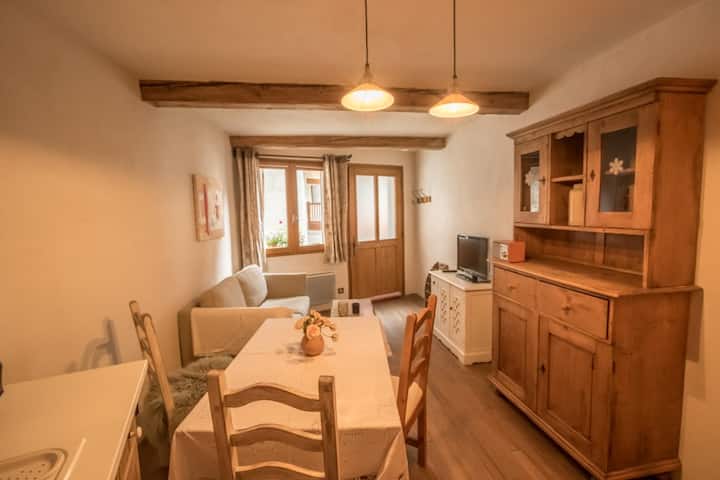 Petite Maison De Village, Calme Et Bien éQuipée - Bourg-Saint-Maurice
