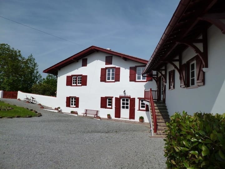 Arbonne Prés De Biarritz Gîte Au Cœur De La Nature - Arbonne