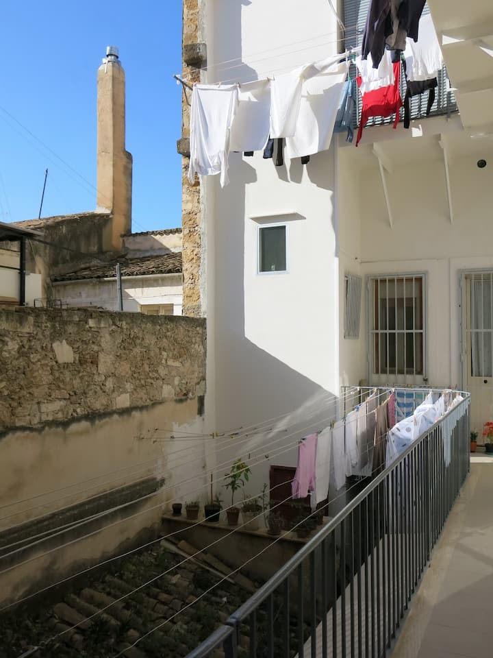 Cuccìa Apartment In Borgata Siracusa Near Ortigia - Syracuse