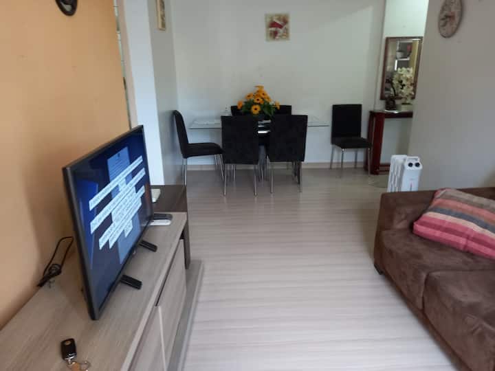 Apartamento Confortável, Prático E Seguro Em Lages - Lages