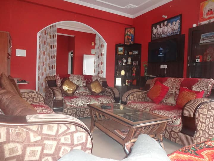 Thakur's Residency 3rd - 2 Guests - Mandi