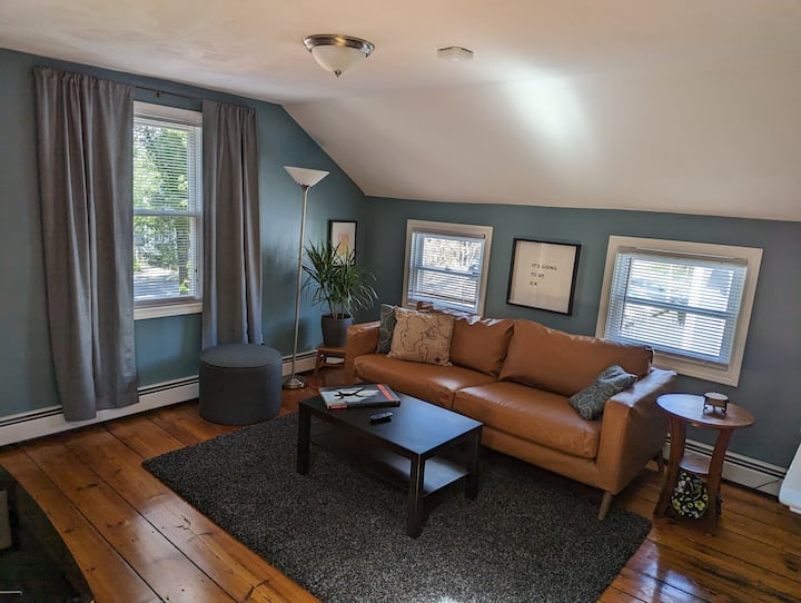 Cozy 2 Bed In Walkable West End - Rhode Island