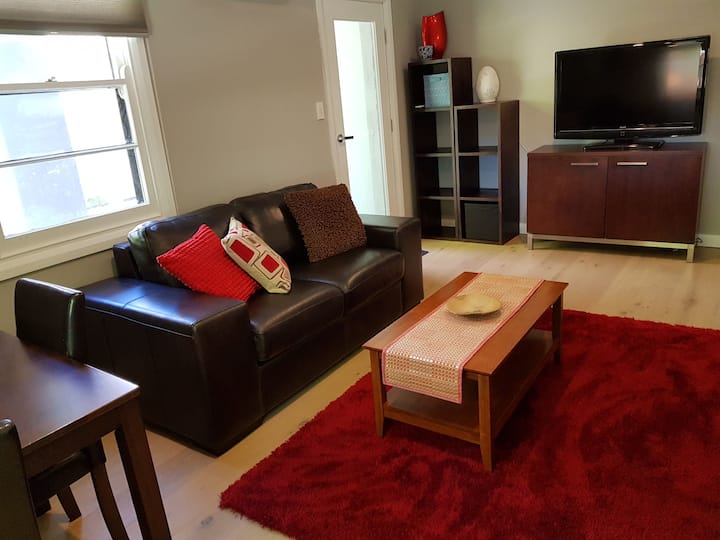 Self Contained Unit In Leafy Yarralumla. - Belconnen
