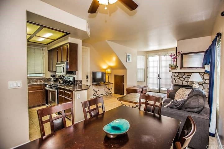 Roof Deck!ocean View!walk To Sand!parking!24th St! - Newport Beach, CA