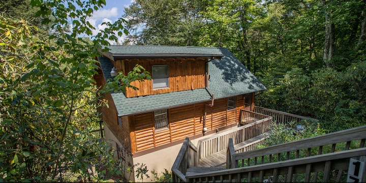 Mountain Cabin Is Calling- 10 Min Walk To Slopes - Sugar Mountain, NC