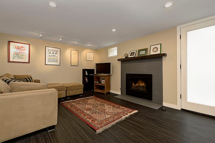 Private Modern 2br Flat, Ne Seattle, Great Reviews - Kirkland, WA