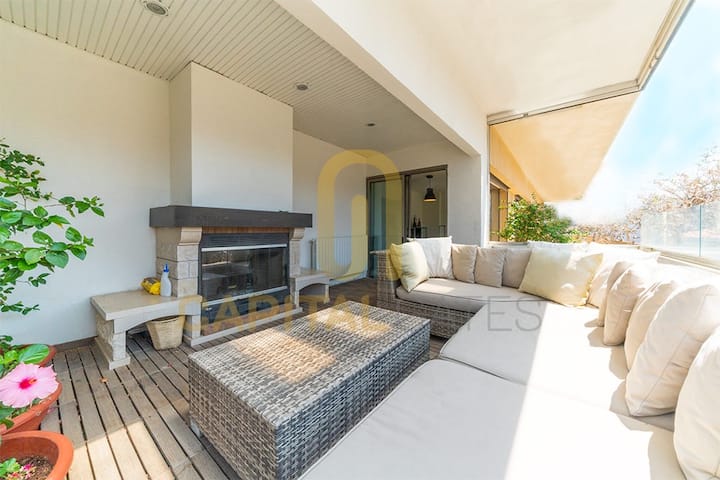 One Of A Kind Luxury Penthouse In City Centre - Beirut