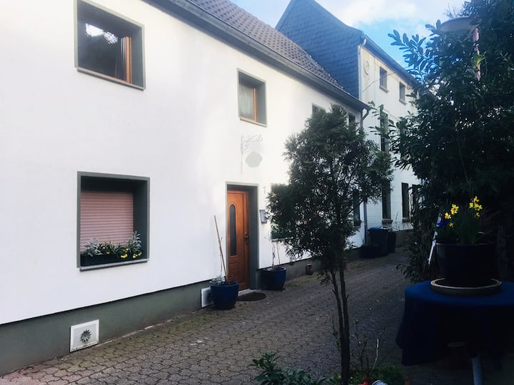 Willkommen Im Gästehaus Vom Chateau D' Orsay - Rheinberg