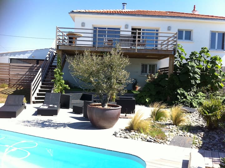 Villa Duplex Avec Piscine , Terrasse Vue Mer - ラ・ロシェル