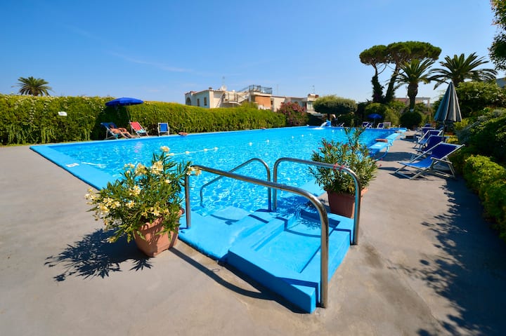 Apartment Sea View & 3 Condo Pools ★★★★★ - Lacco Ameno