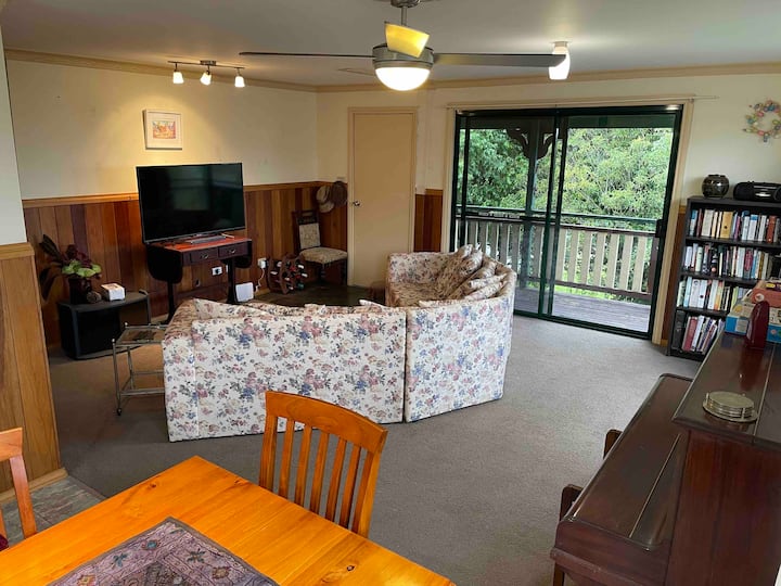 Three Bedroom Home With Luscious Tropical Garden. - Kempsey