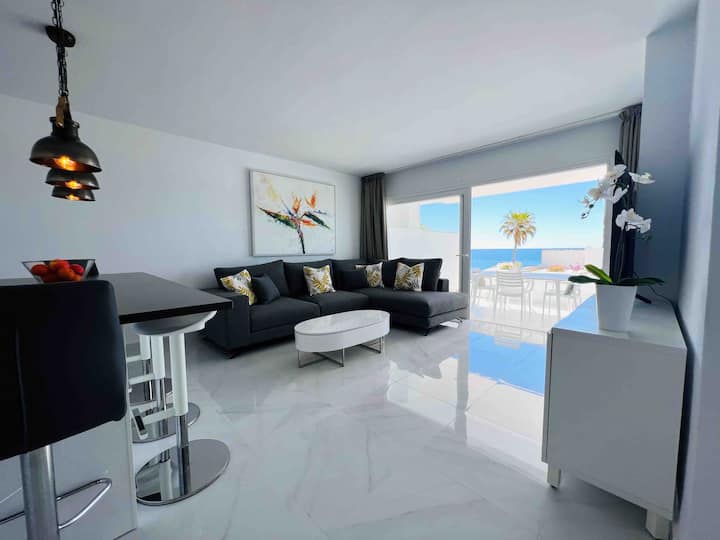 Modern, Spacious 3 Bedroom Apartment With Sea View - La Cala de Mijas