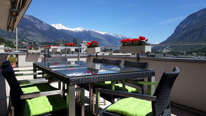 Attique 90 m2 avec terrasse et vue sur les alpes - Appartements à louer à Sierre, Valais, Suisse ...