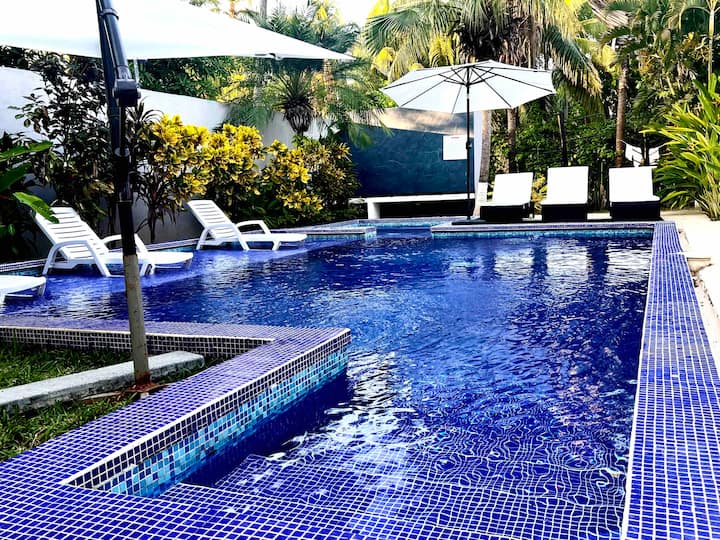 Family Beach House - Puerto San José