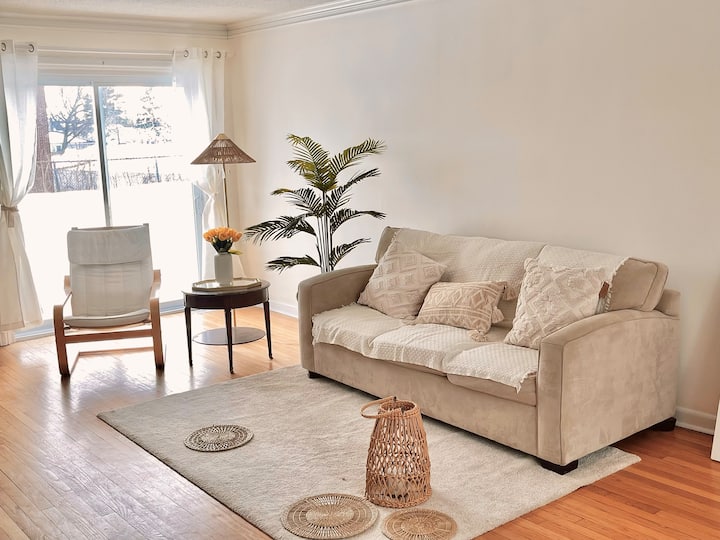Spacious Comfortable Private Room - Ottawa