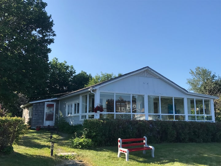 Johnson Cottage-oceanfront 15 Min From St. John's - St. John's