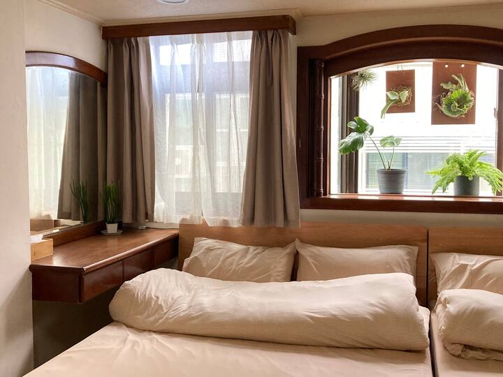 台南中西區 漫活小樹 /4~7人可住/步行國華街正興街僅3分鐘/蝸牛巷新美街為鄰/地段佳漫步台南 - Tainan City