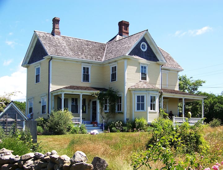 Amazon Littlefield House - Block Island, RI