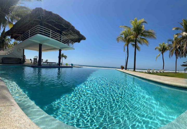 Costa Del Sol Beach House - El Salvador