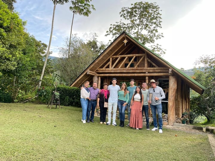 Cabaña  Familiar Cerca A Cascada Del Amor - Jardín
