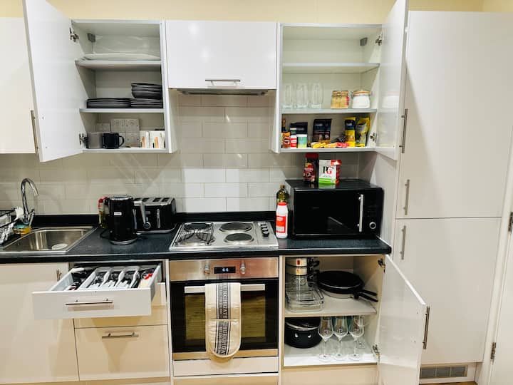 1 Bed Room Flat In Walthamstow - Londra