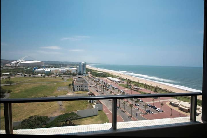 Blue Waters Hotel -  Deluxe North Facing King Room - Durban