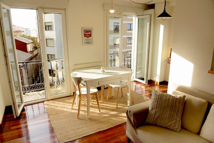 Bonito Piso Con Vistas, Céntrico, Acogedor - Cangas