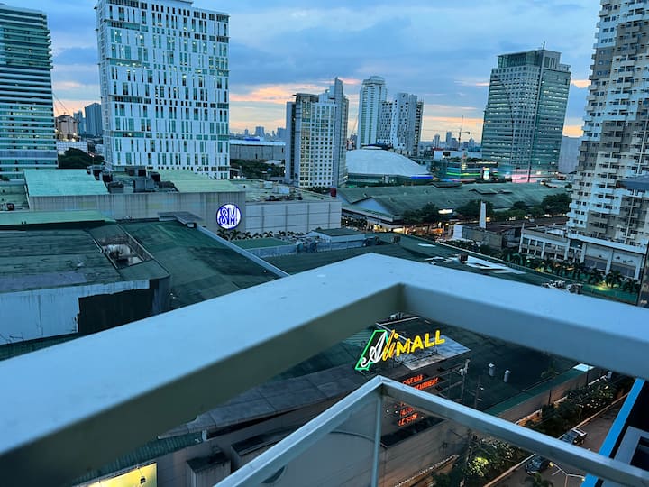 Cubao Holiday Rentals & Homes - Cubao, Quezon City, Philippines | Airbnb