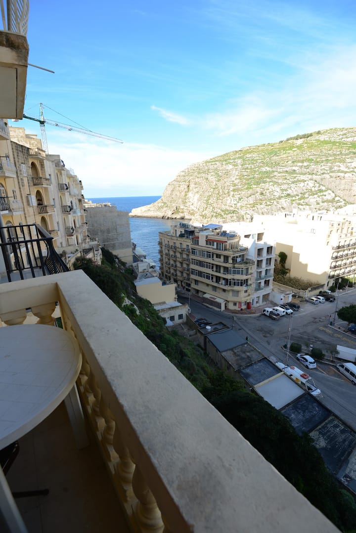 Penelope - 2 Bedroom Flat With Valley And Sea View - Malta