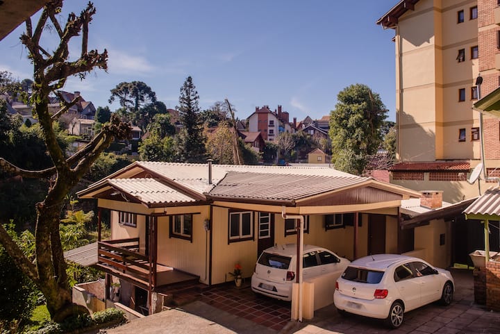 Casa 2 Centro De Gramado. 50 Metros Da Rodoviária! - Gramado