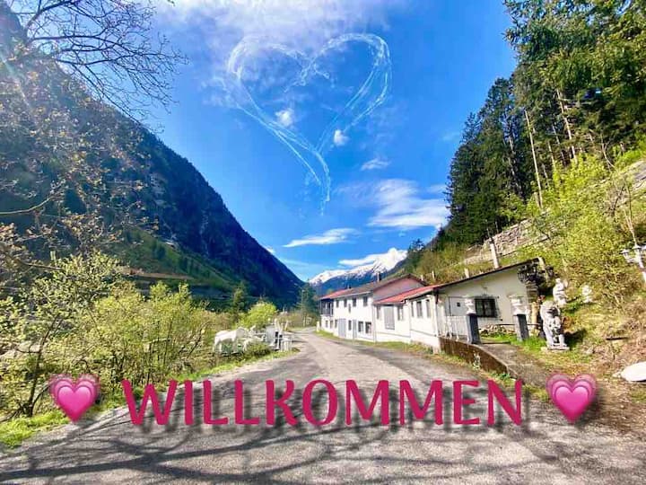 Your Castle - Andermatt