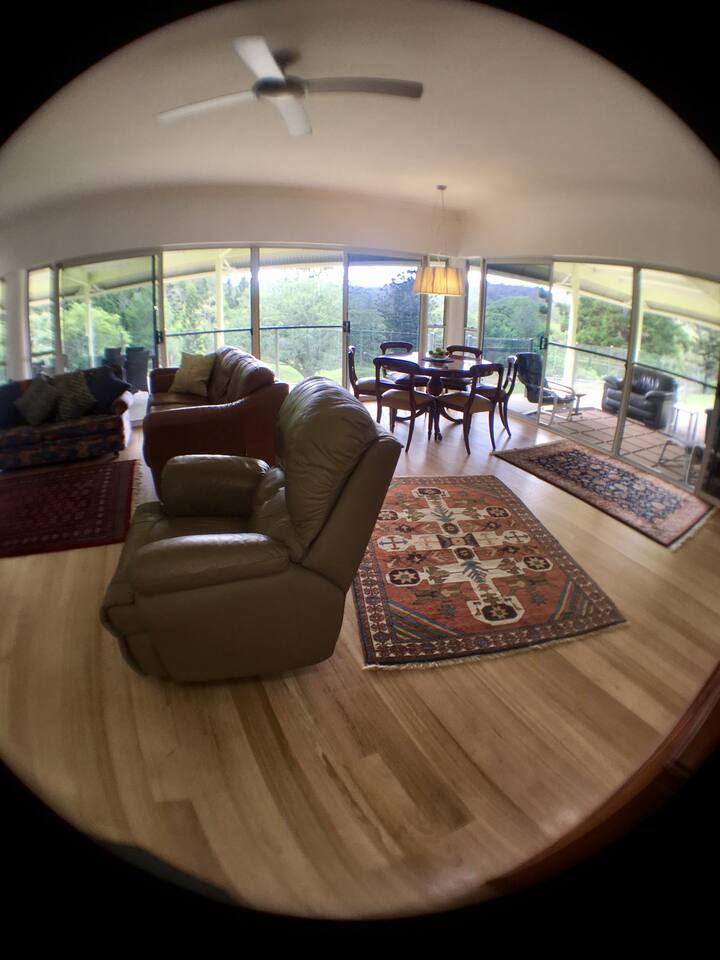Ingleside Stud Farm - Gold Coast