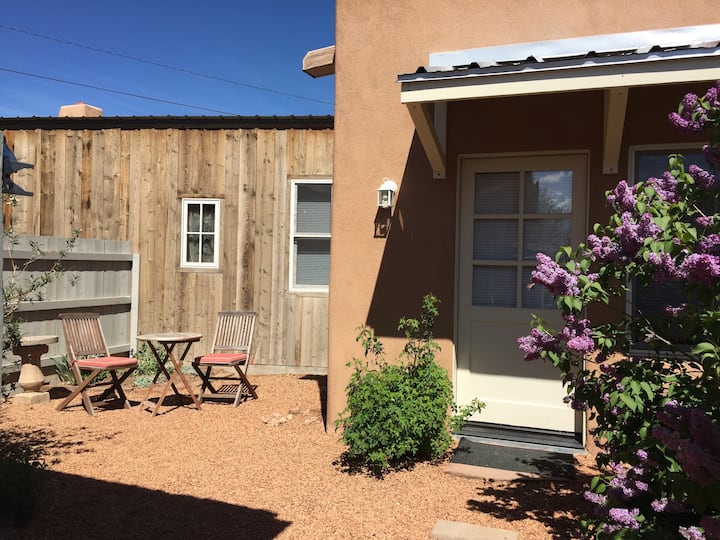 Cerro Gordo Casita -Near Zen Center-santa Fe River - Santa Fe, NM