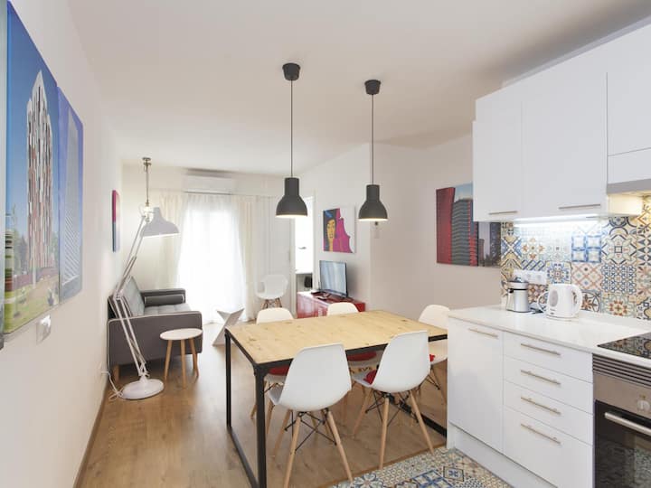 Trendy Apt - Near Metro / Ac / Fully Equipped. - Cornellà de Llobregat