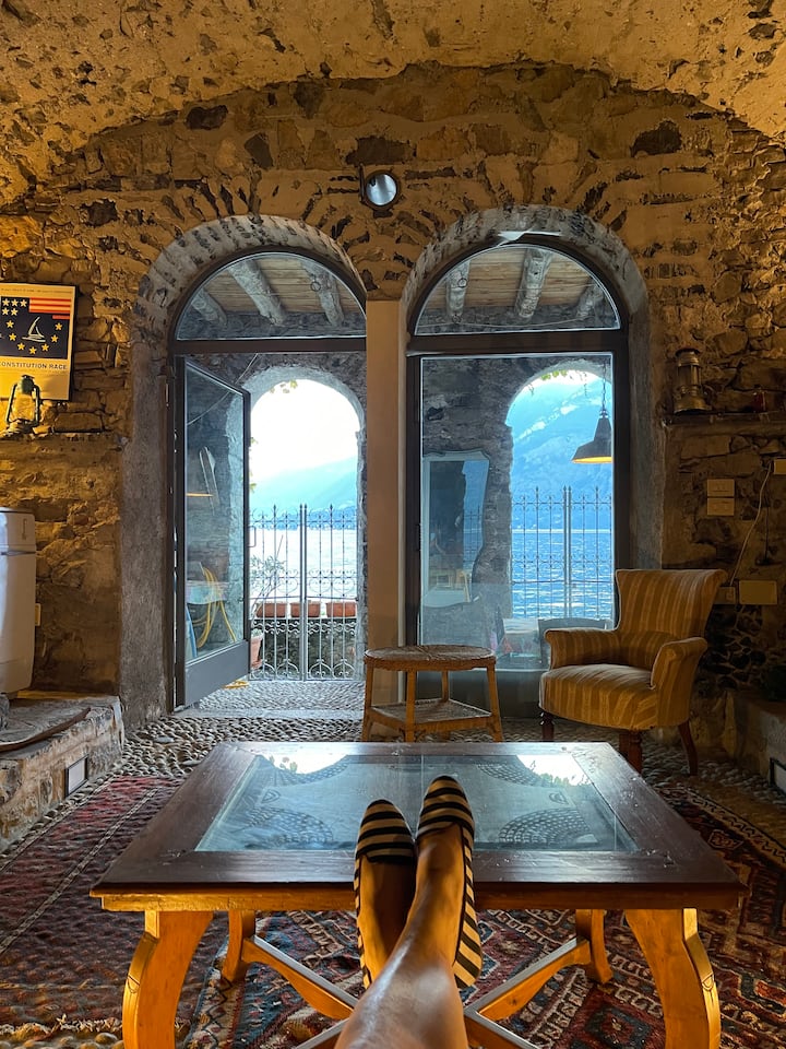 Charming Fisherman House Direct Access To The Lake - Barzio